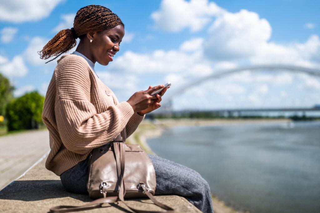 How To Buy And Sell Stocks Or ETFs On The Fidelity App